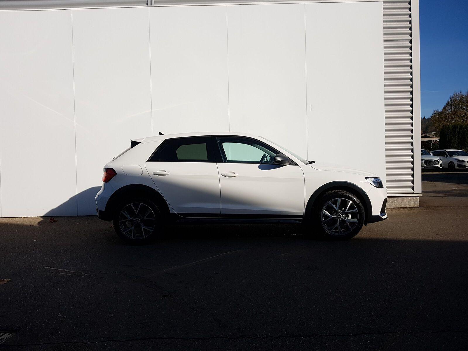 Audi A1 30 TFSI S tronic citycarver LED PDC LM Leasing | gute-rate.de